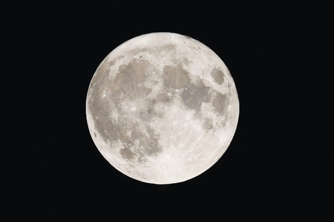 Blue moon visible over SW MN | News, Sports, Jobs - Marshall Independent